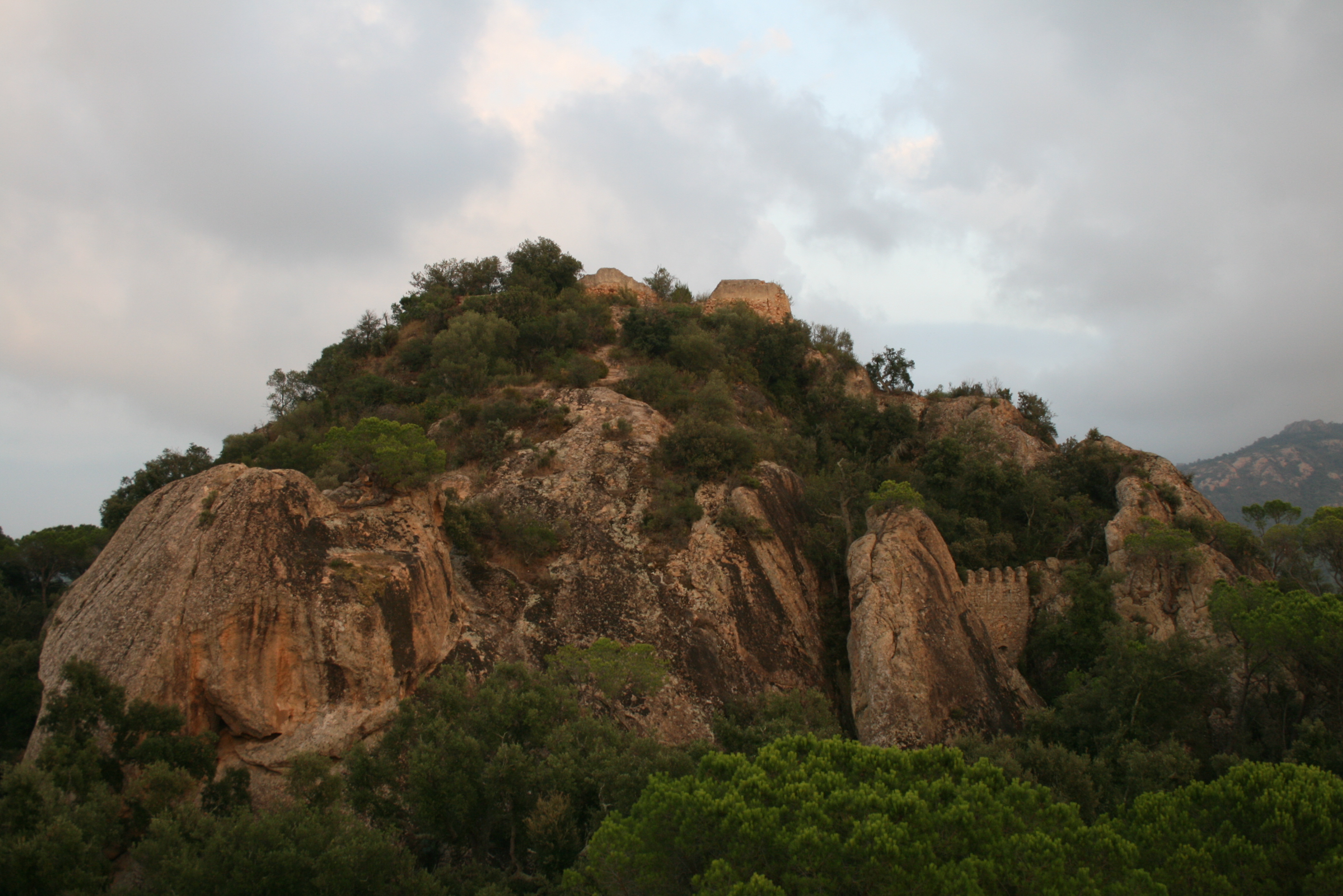 Solius. Un tomb per l’església de Santa Agnès i el Monestir de Santa ...